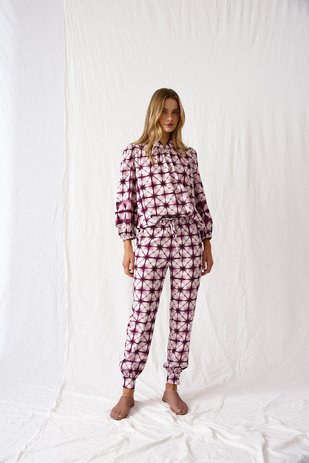 PEDRO PANT – Sally Phillips